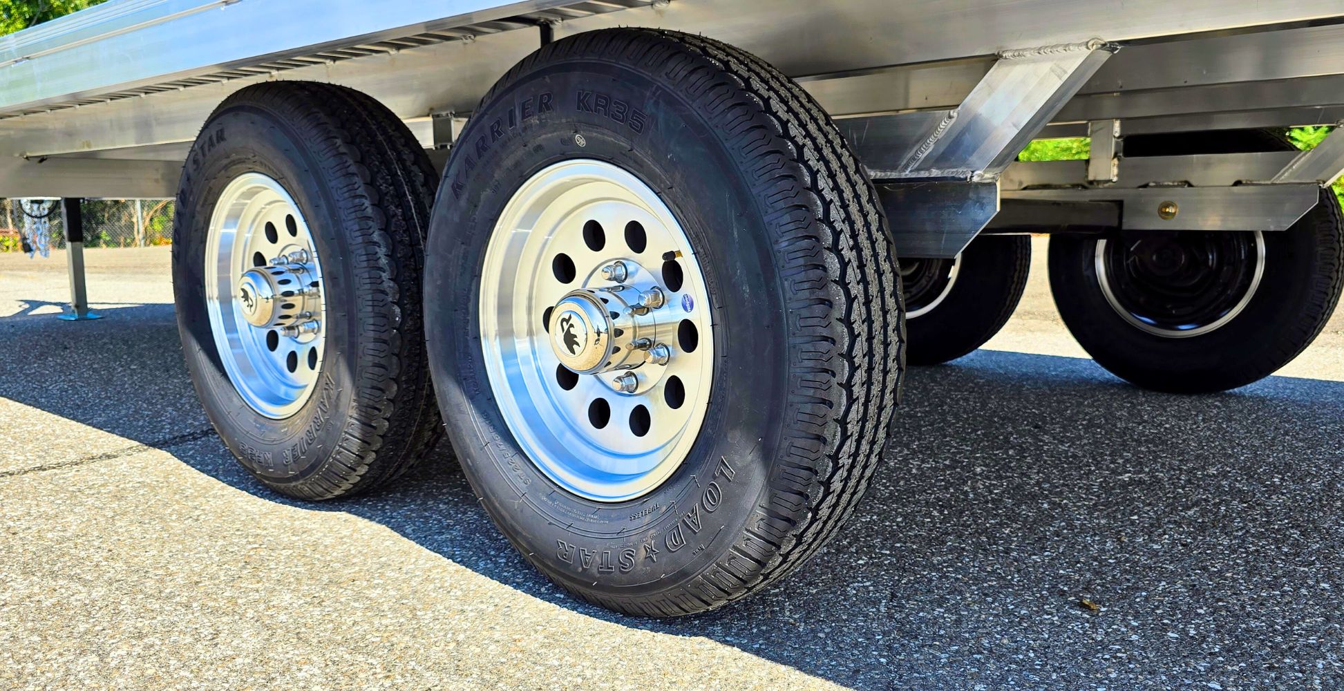 8’ x 20’ Deckover Trailer - Rugged Aluminum Trailers